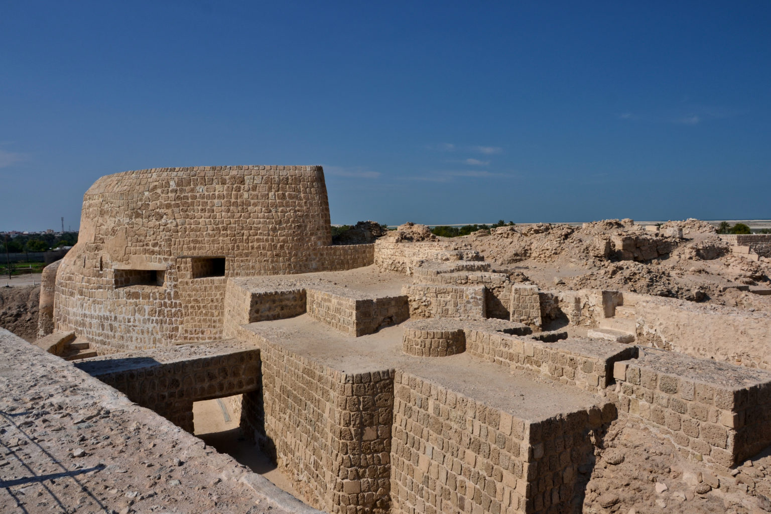 Bahrain Travel Tips - UNESCO Globetrotter Blog